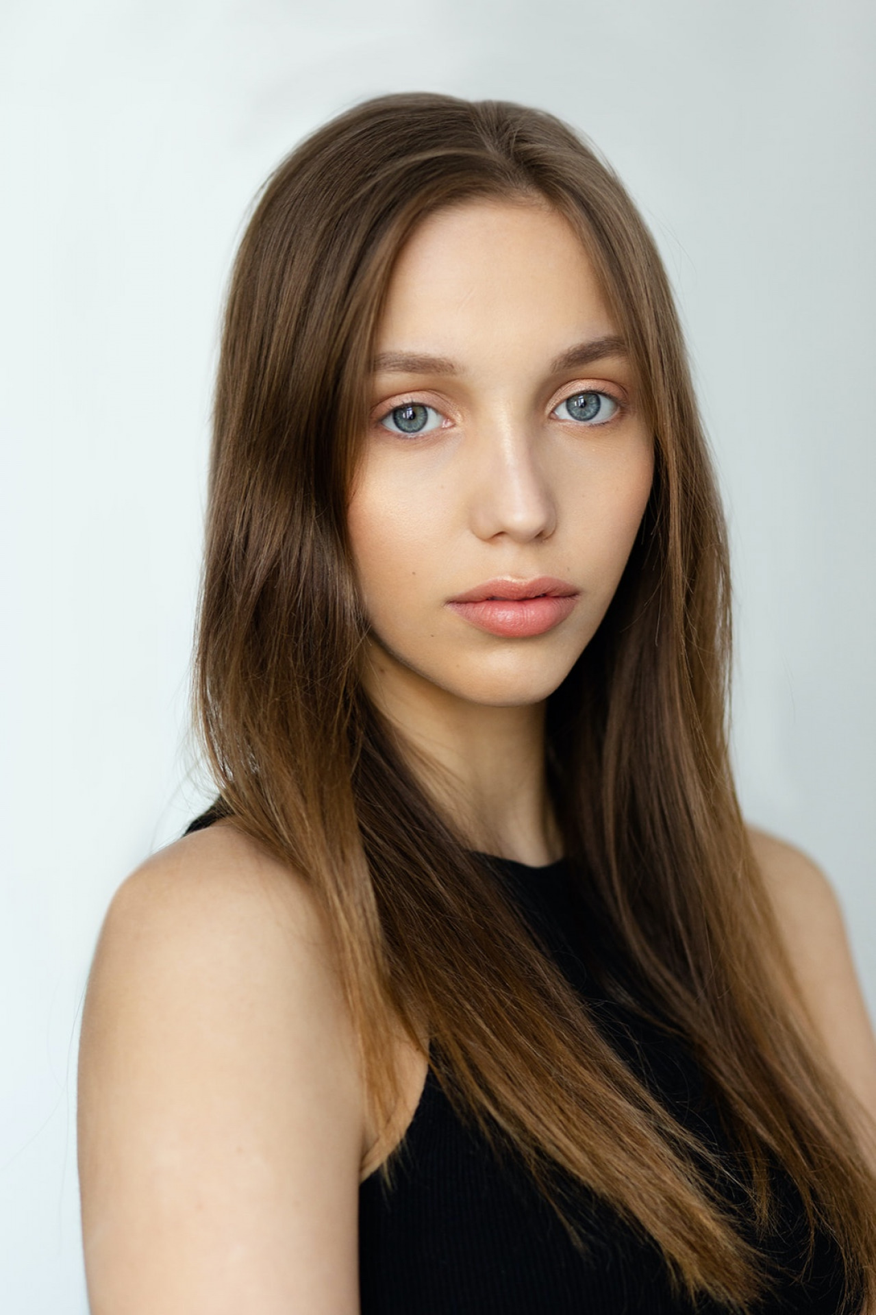 Rozi Hungary Attractive Model