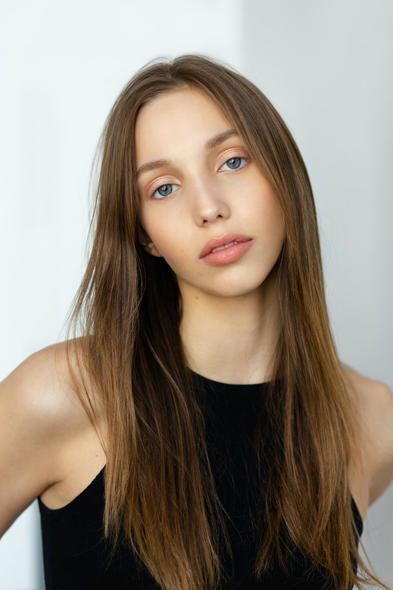 Rozi Hungary Attractive Model