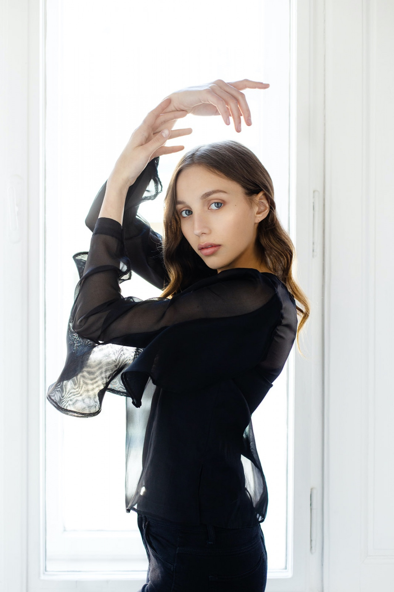 Rozi Attractive Model Agency